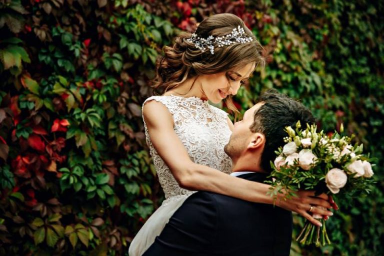 Pourquoi Se Marier ? 10 Excellentes Raisons De S’engager À Vie Pourquoi Se Marier ? 10 Excellentes Raisons De S’engager À Vie