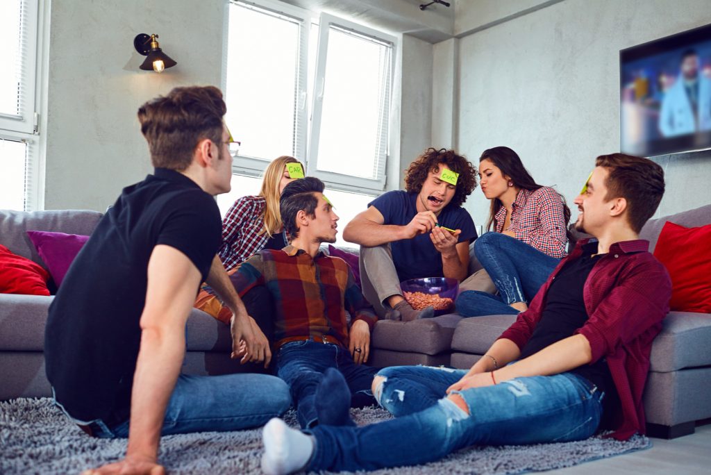 Ça Ou Ça : Jeu De Question Drôle Pour Une Soirée Folle