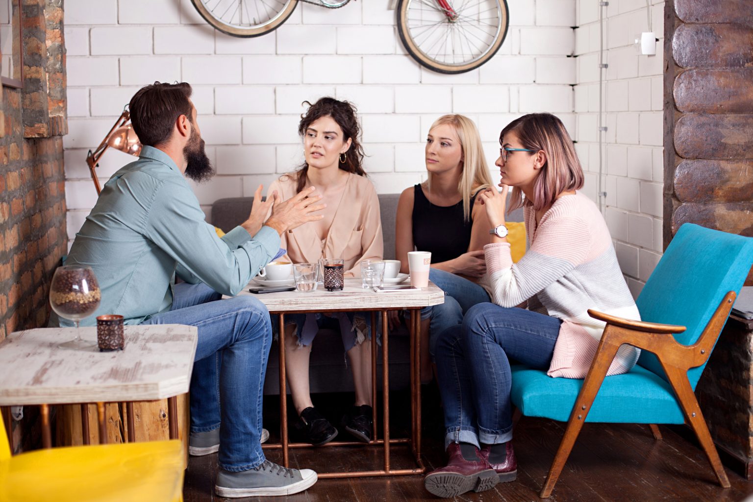 Ça Ou Ça : Jeu De Question Drôle Pour Une Soirée Folle