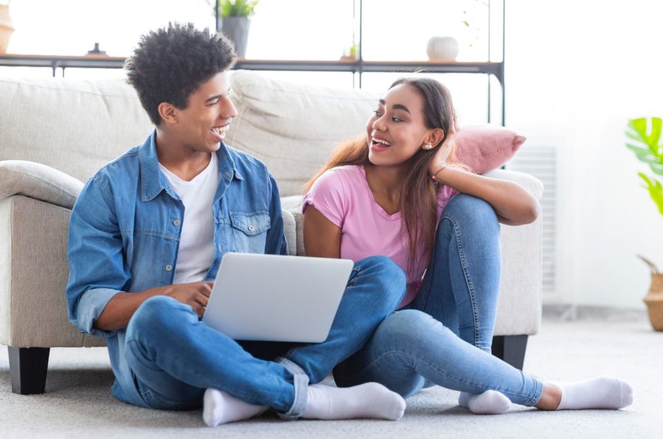 Les Incontournables 135 Questions De Couple Pour Ado